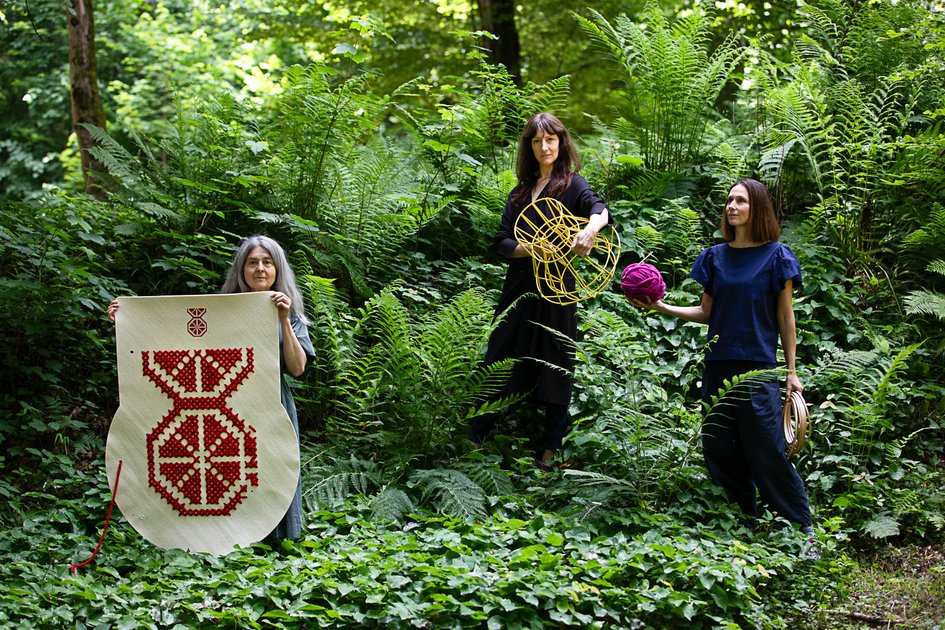 Oloop collective's retrospective exhibition