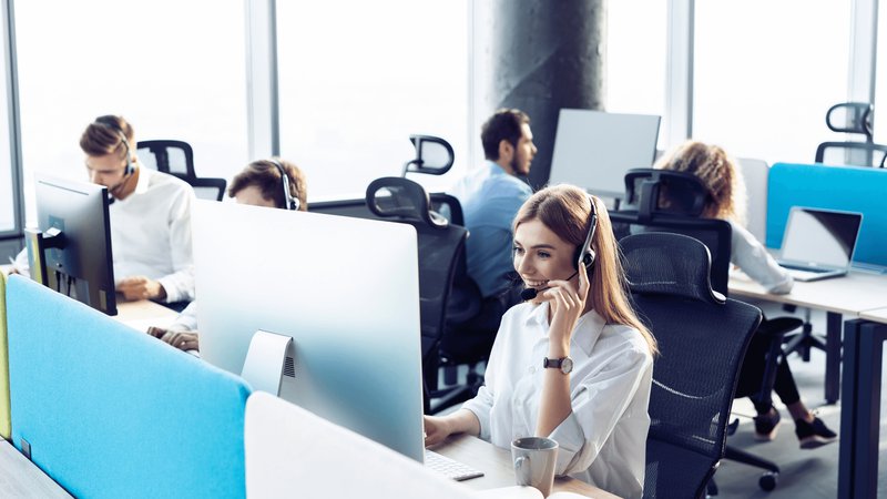 5 Trends that will shape the future of call centers in 2024 | Plecto