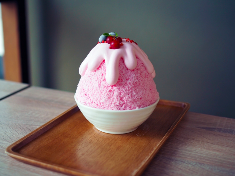 Kakigori: the history of the Japanese summer dessert - Sushi Robots